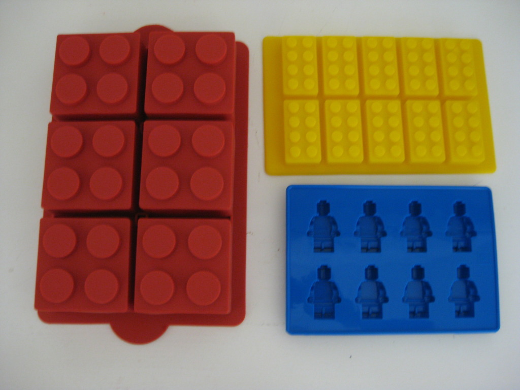 LEGO MINIFIGURE BRICK BIRTHDAY PARTY CAKE PAN MOLD SET - Baking Molds