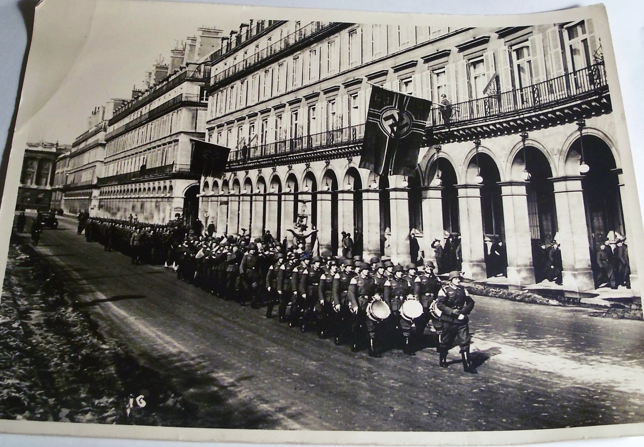 LARGE ORIGINAL WW2 GERMAN PHOTO: TROOPS MARCHING IN PARIS, FRANCE ...