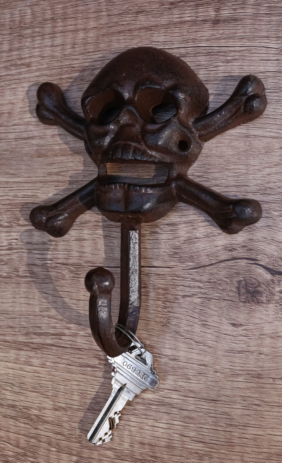 Set of 2 Macabre Halloween Pirate Ghastly Skull Skeleton Crossed Bones ...