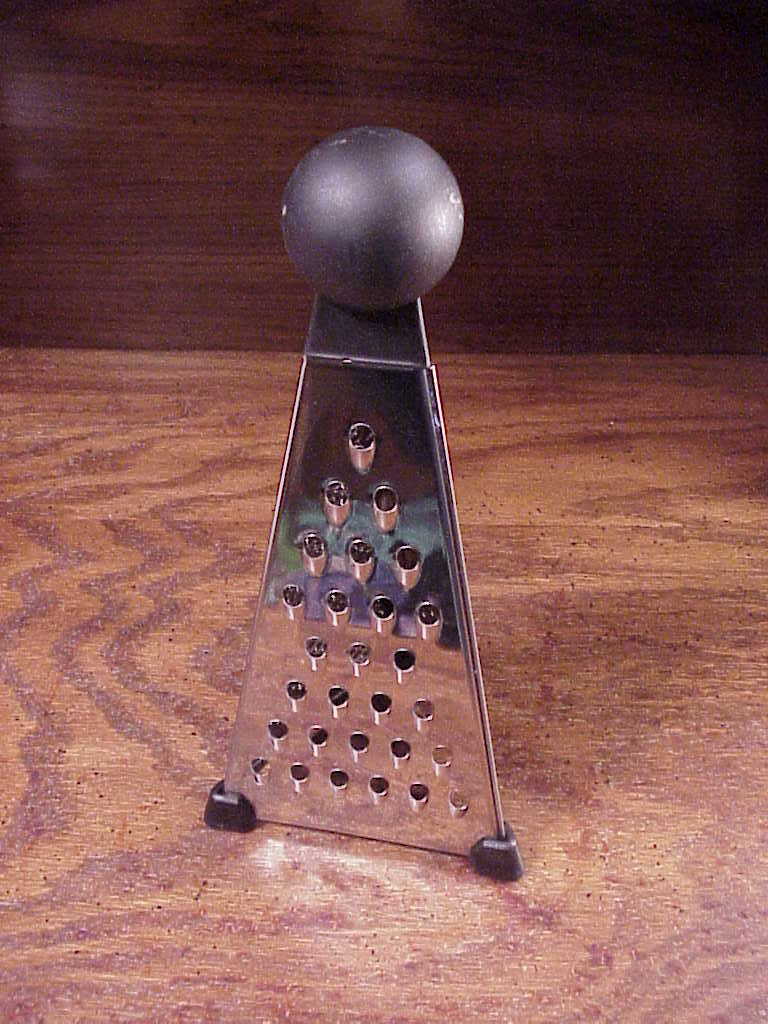 Progressive Pyramid Shaped Kitchen Shredder Grater, 3-Sided, Ergonomic ...