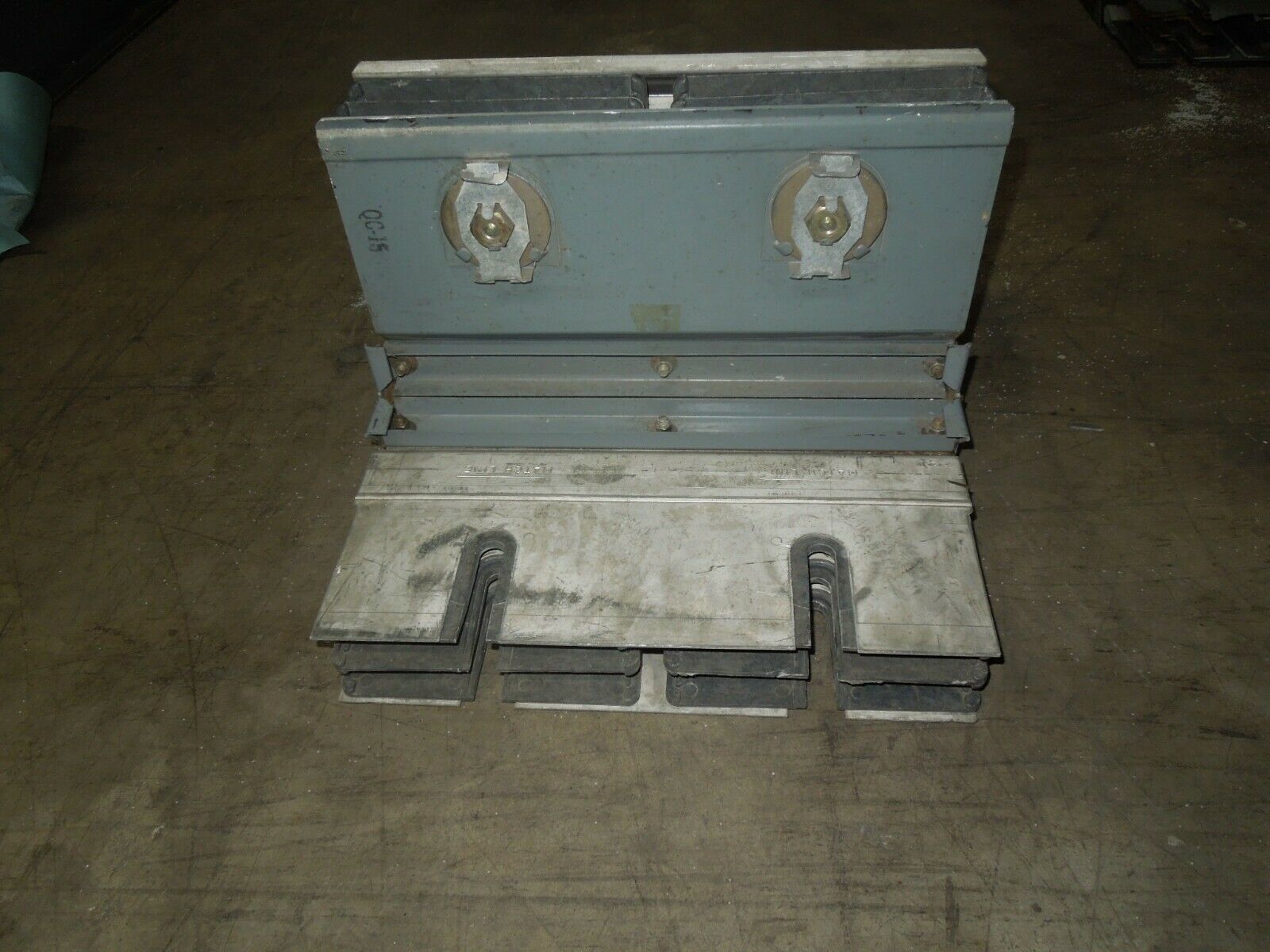 Square D AF-525-LEM8 I-Line Aluminum Feeder Busway 2500A 3ph 4W ...