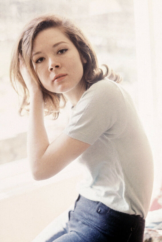Diana Rigg Candid Late 60'S Color 11x17 Mini Poster - Photographic Images