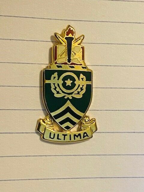 US Military Sergeants Major Academy Insignia Pin - Ultima - Medals ...