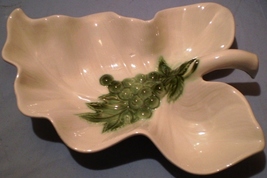 Hull Pottery Tokay Flower Bowl #19 - 1950s