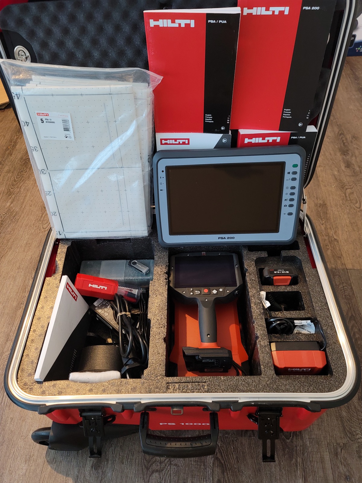 Hilti PS 300 Ferroscan System with PSA 200 Tablet - Cable & Pipe Locators