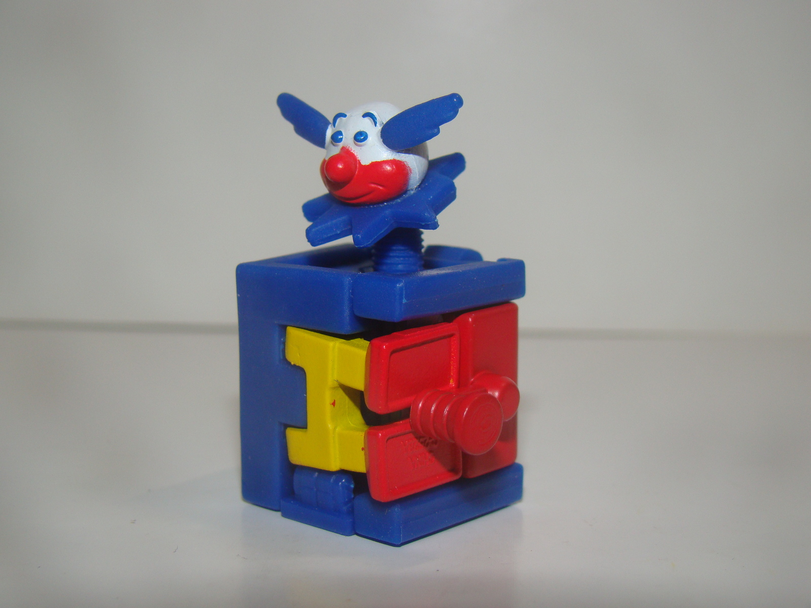 TRANSFORMERS BOTBOTS - POP-O THE CLOWN (Figure Only) - Transformers ...