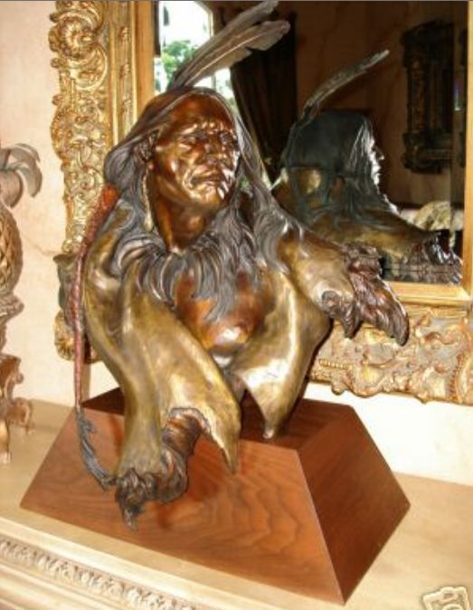 Dan Garrett Bronze " Glance to the Past" - Art