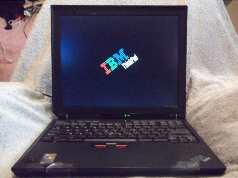 IBM ThinkPad R31 (2657) 13.3" 1.13GHz Intel Celeron 256MB Ram, 40GB HDD ...
