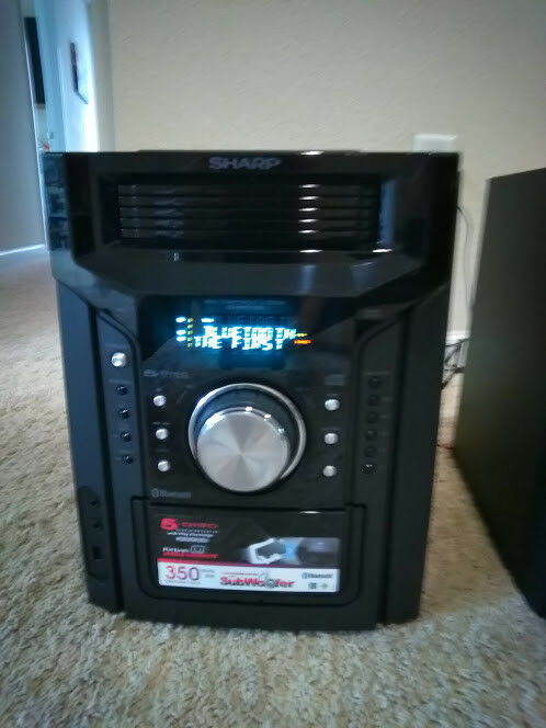 Sharp CD-BHS1050 350W 5-Disc Mini Shelf and one speaker. No suboofer ...
