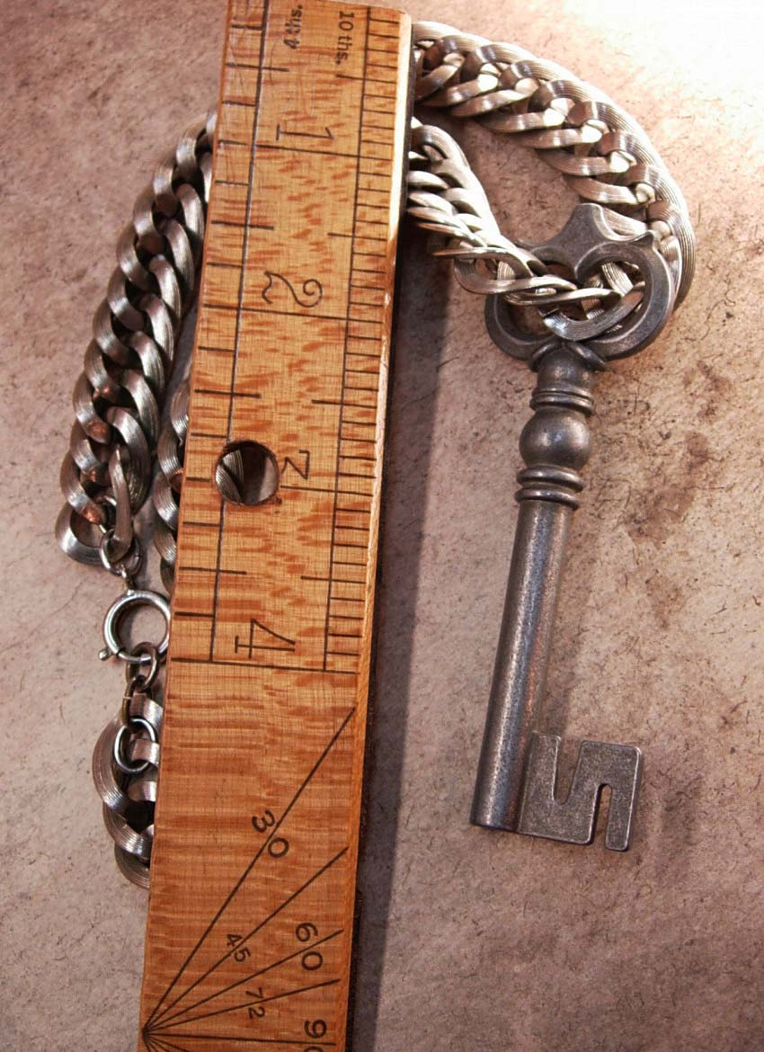 Huge Skeleton key necklace Thick ornate chain Gothic choker - Necklaces ...