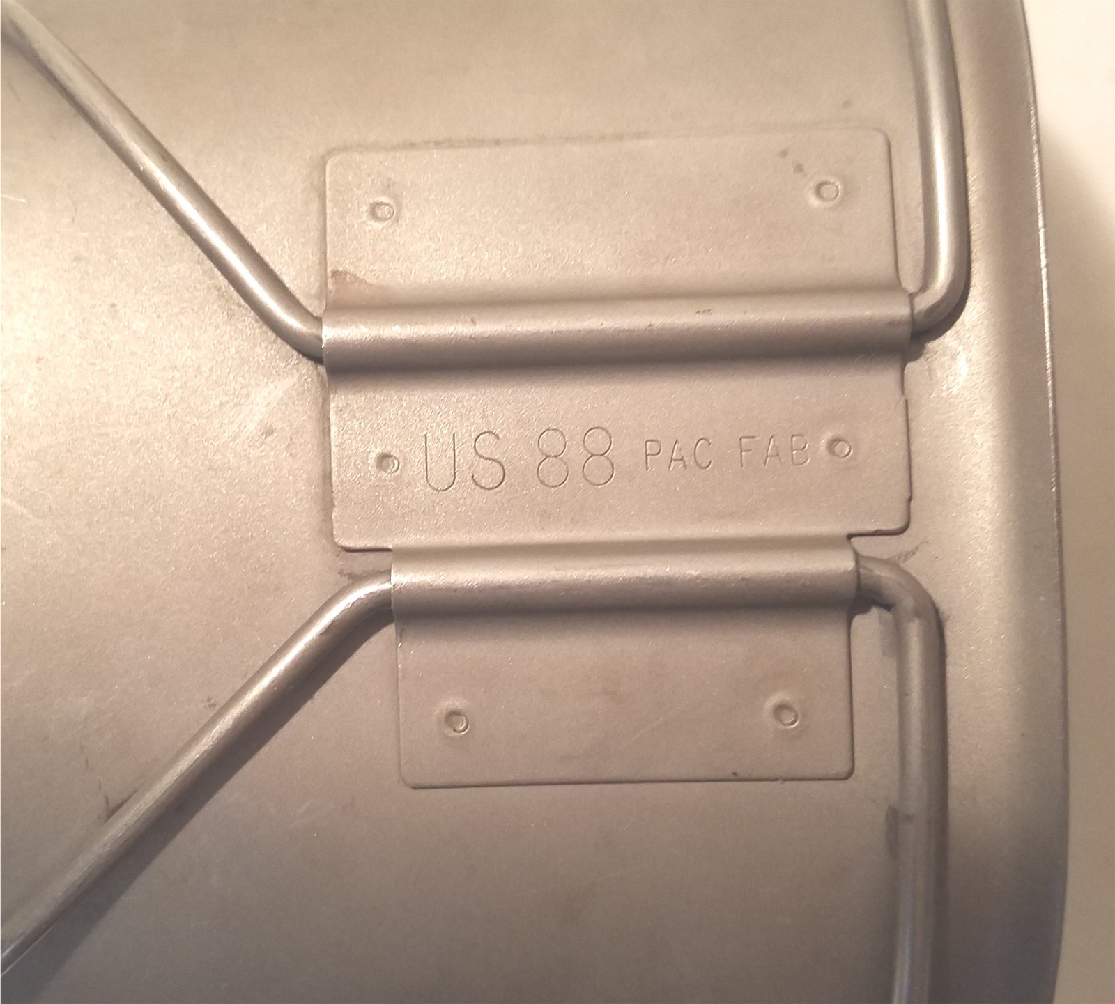 US Army WWII stainless steel canteen cup PacFab 1988 light wear & patina - Original Period Items