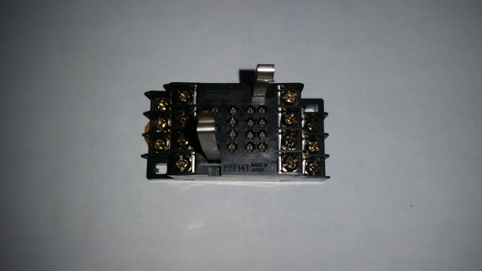 Omron Relay Socket PYF14T and 50 similar items