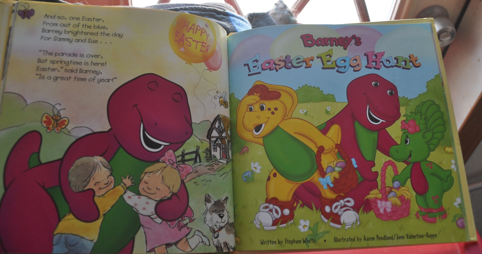 Purple Dinosaur Barney's Favorite Easter Stories - Easter Parade & Egg ...