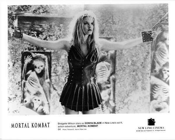Mortal Kombat original 8x10 inch photo Bridgette Wilson as Sonya Blade ...
