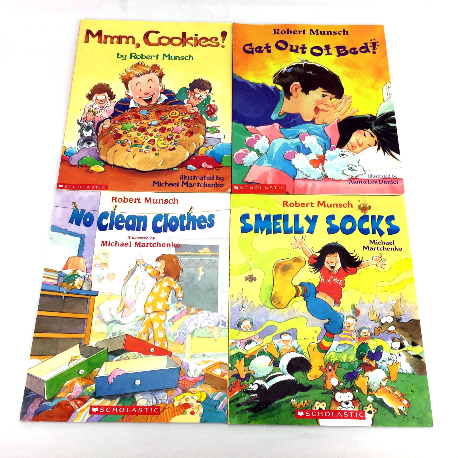 Lot 46 Robert Munsch Books Set Funny Popular Kids Series Love You ...