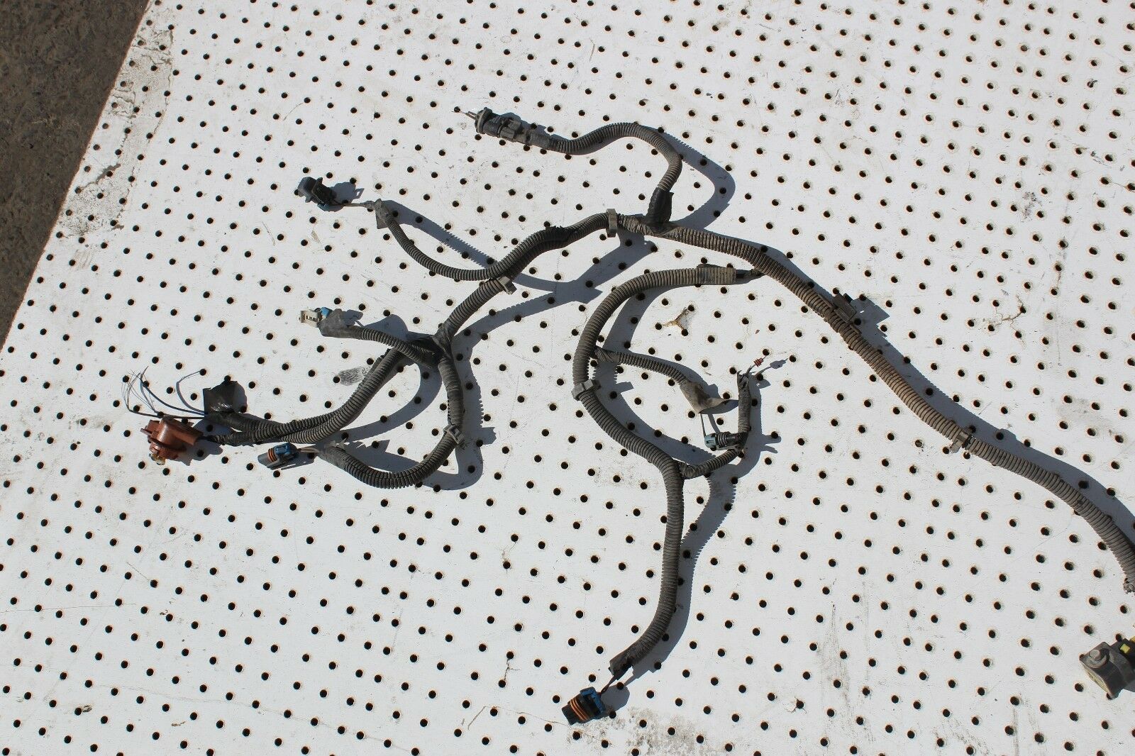 1998-2006 CHEVROLET SILVERADO DIESEL ENGINE BAY HARNESS R205 - Wiring ...