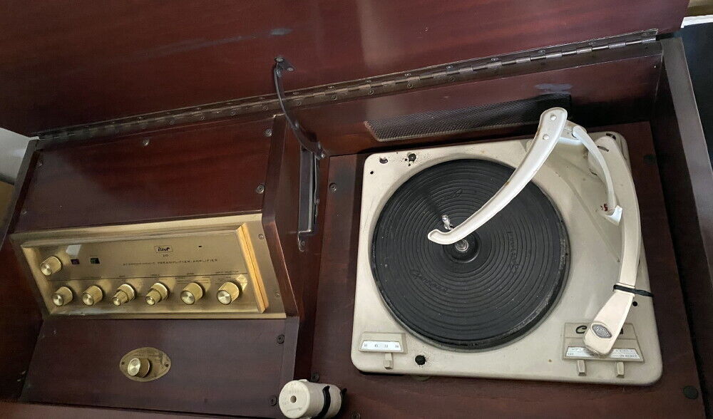 Pilot 1051 MCM Console Stereo w/ Garrard Turntable & 240 Integrated Amp ...
