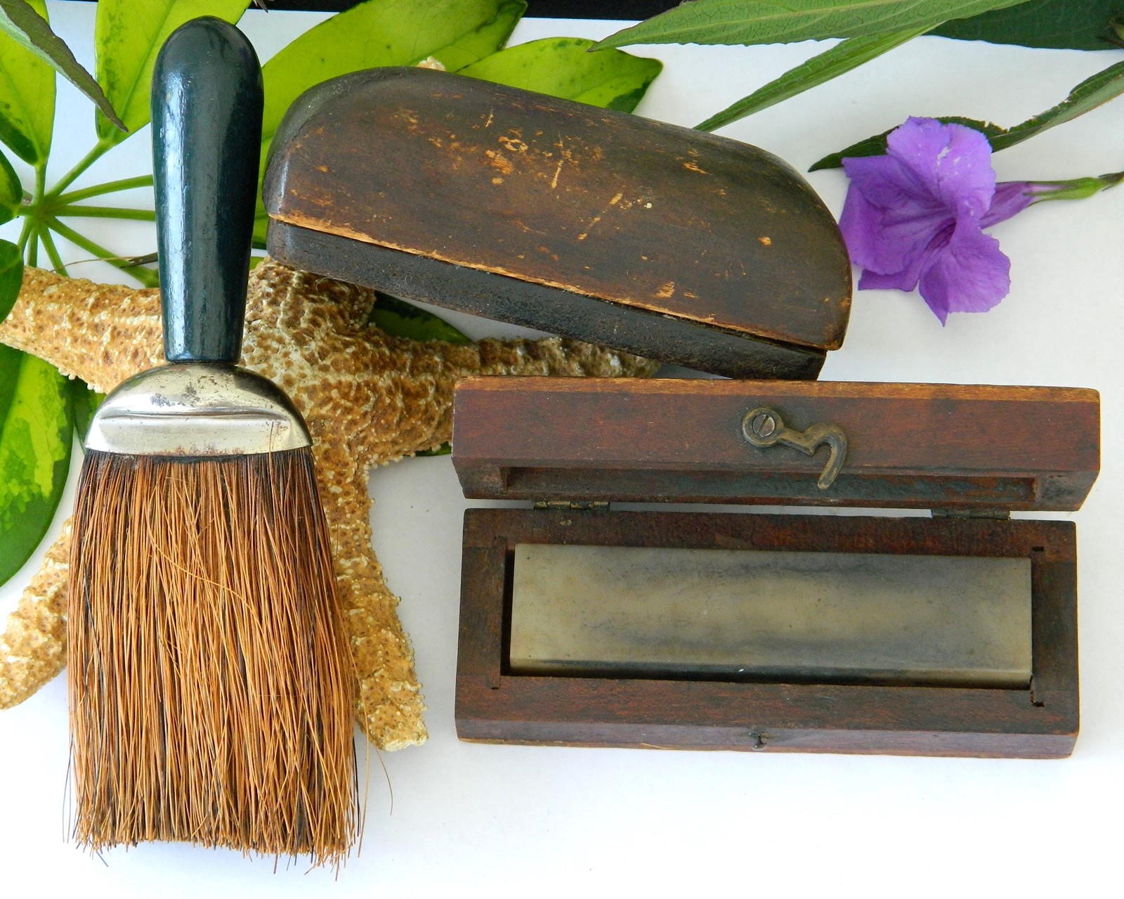 Vintage Barber Tools Wooden Whet Stone Wood Box Leather Block Brush ...