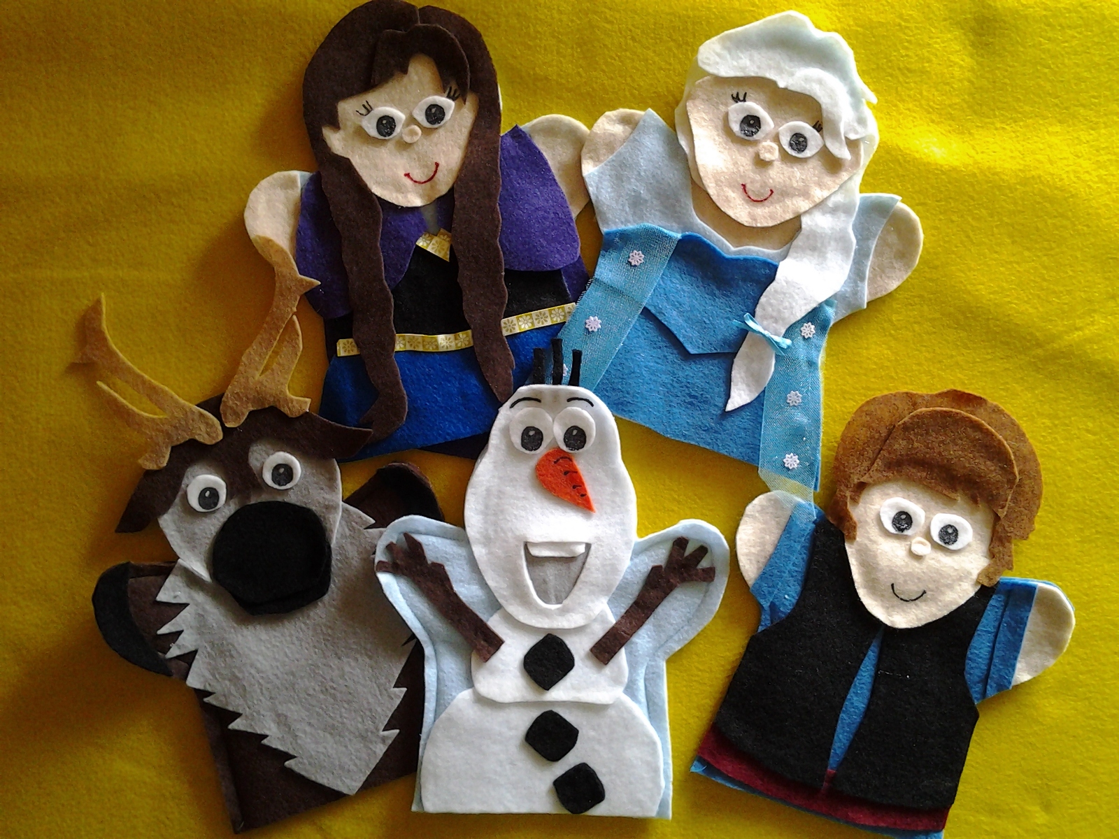Frozen felt hand Puppets Anna, Elsa, Olaf, Kristoff and Sven - Puppets