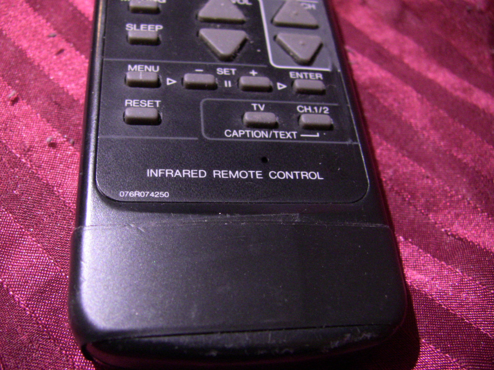 CLOSED CAPTION DECODER CCD INFRARED REMOTE CONTROLLER 076R074250 ...