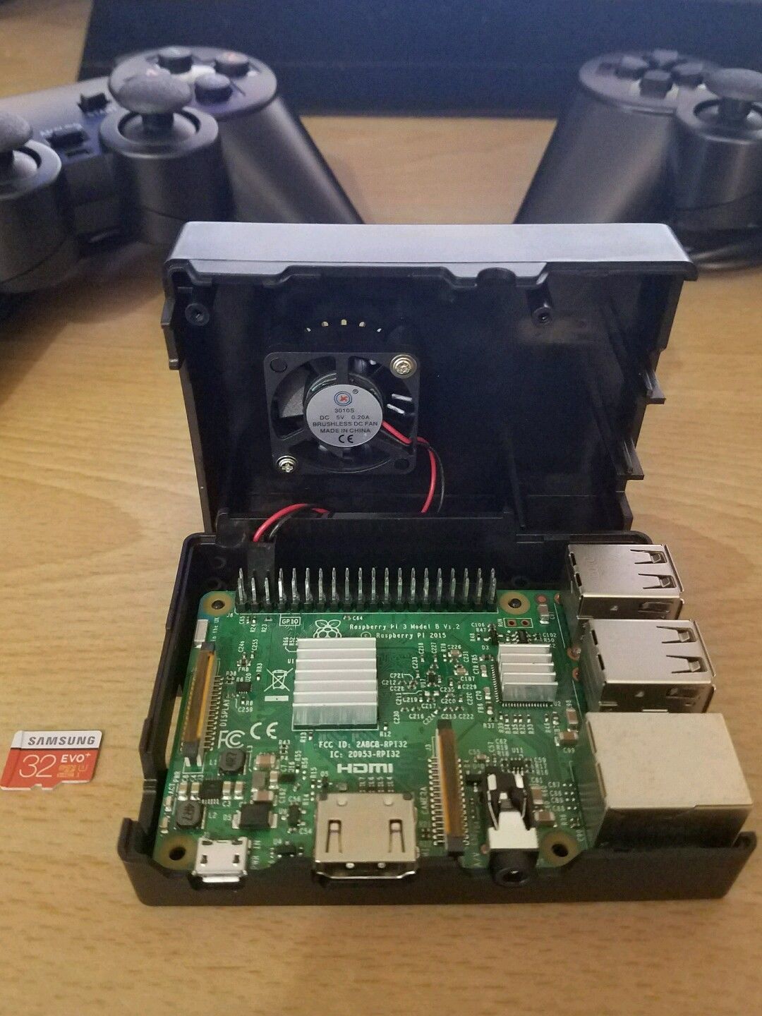 32gb Retropie 4 Raspberry Pi 3 100000 Games 2 Ps Usb Controllers Plugandplay Systems 