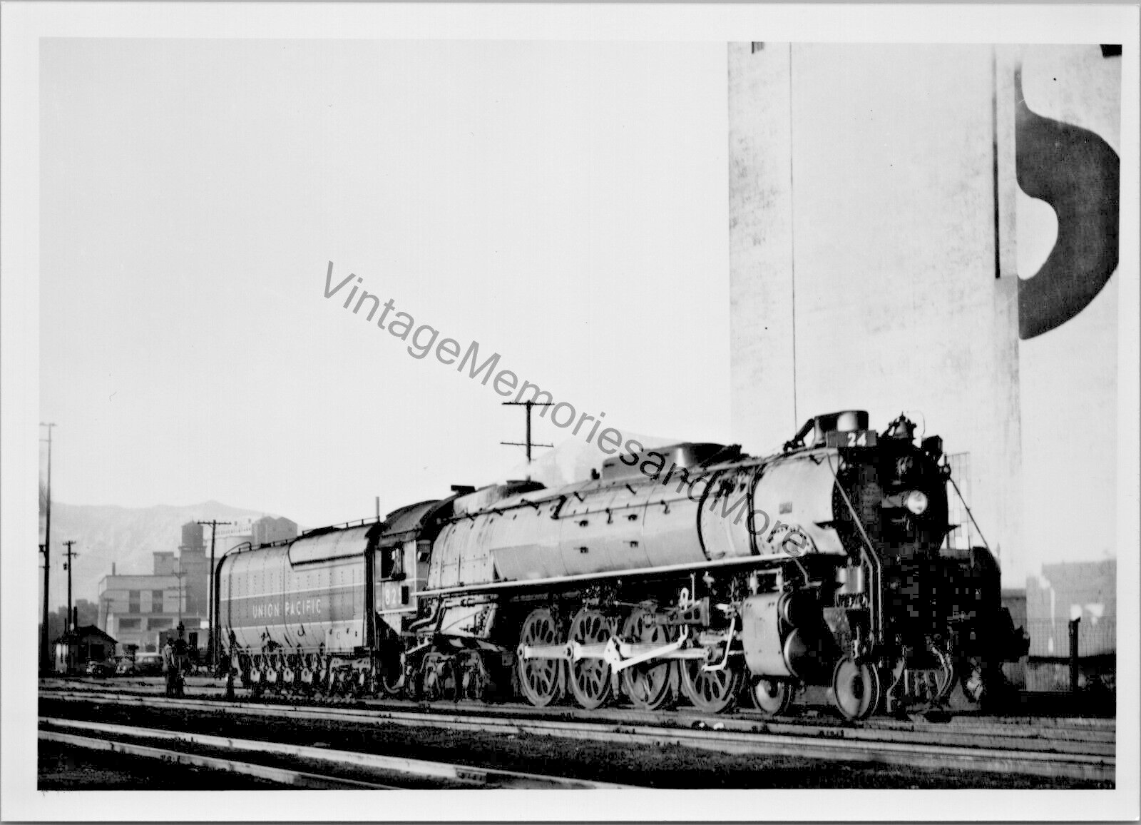 Vintage Union Pacific Railroad UP 825 Steam Locomotive T2-268 - Photographs