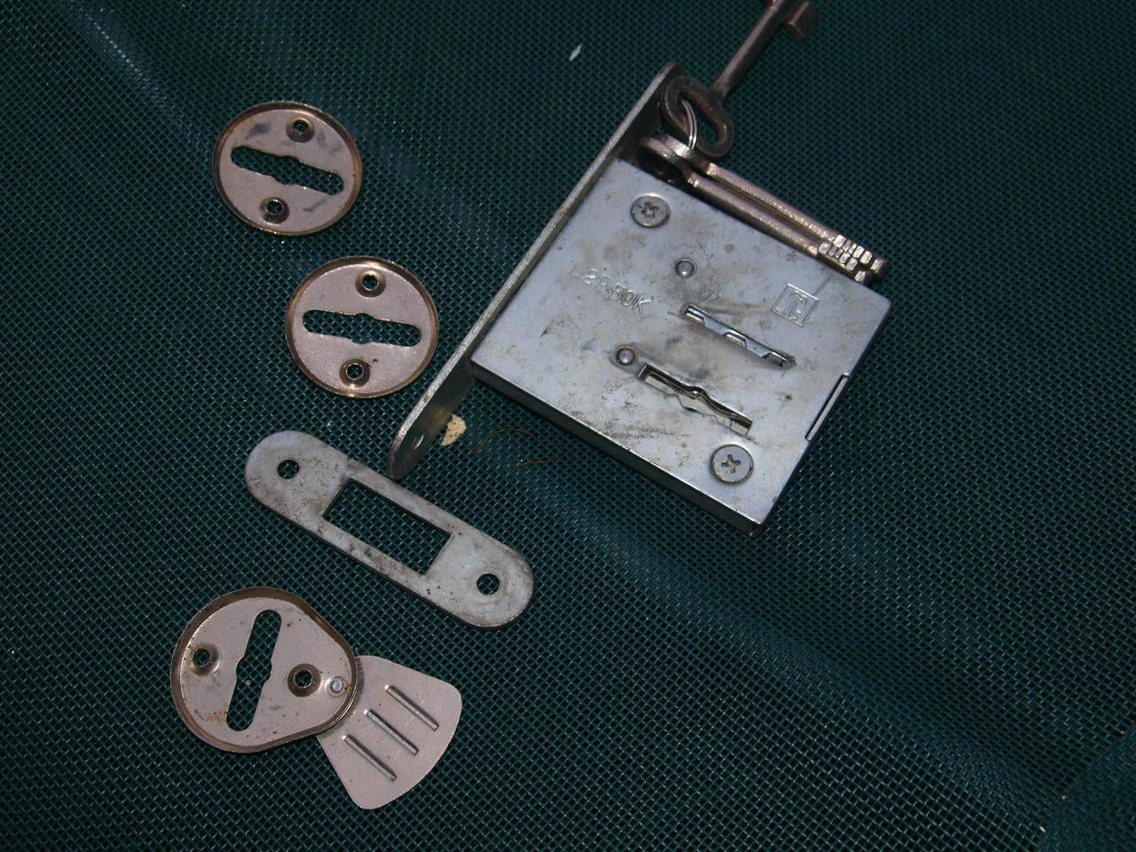 VINTAGE SOVIET RUSSIAN USSR ENTRY DOOR LOCK SET 1970 - Locks, Keys