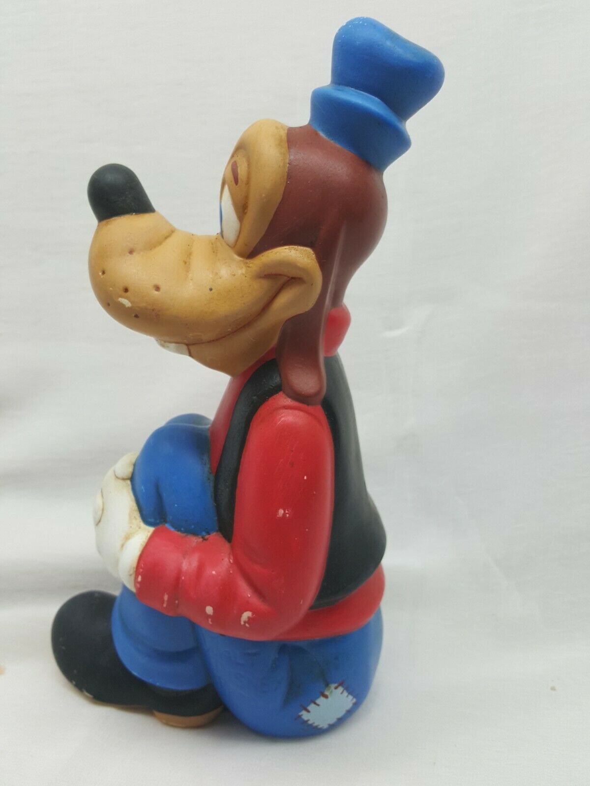GOOFY Sitting Ceramic Figure 9" Vintage Walt Disney Hand Painted Red ...