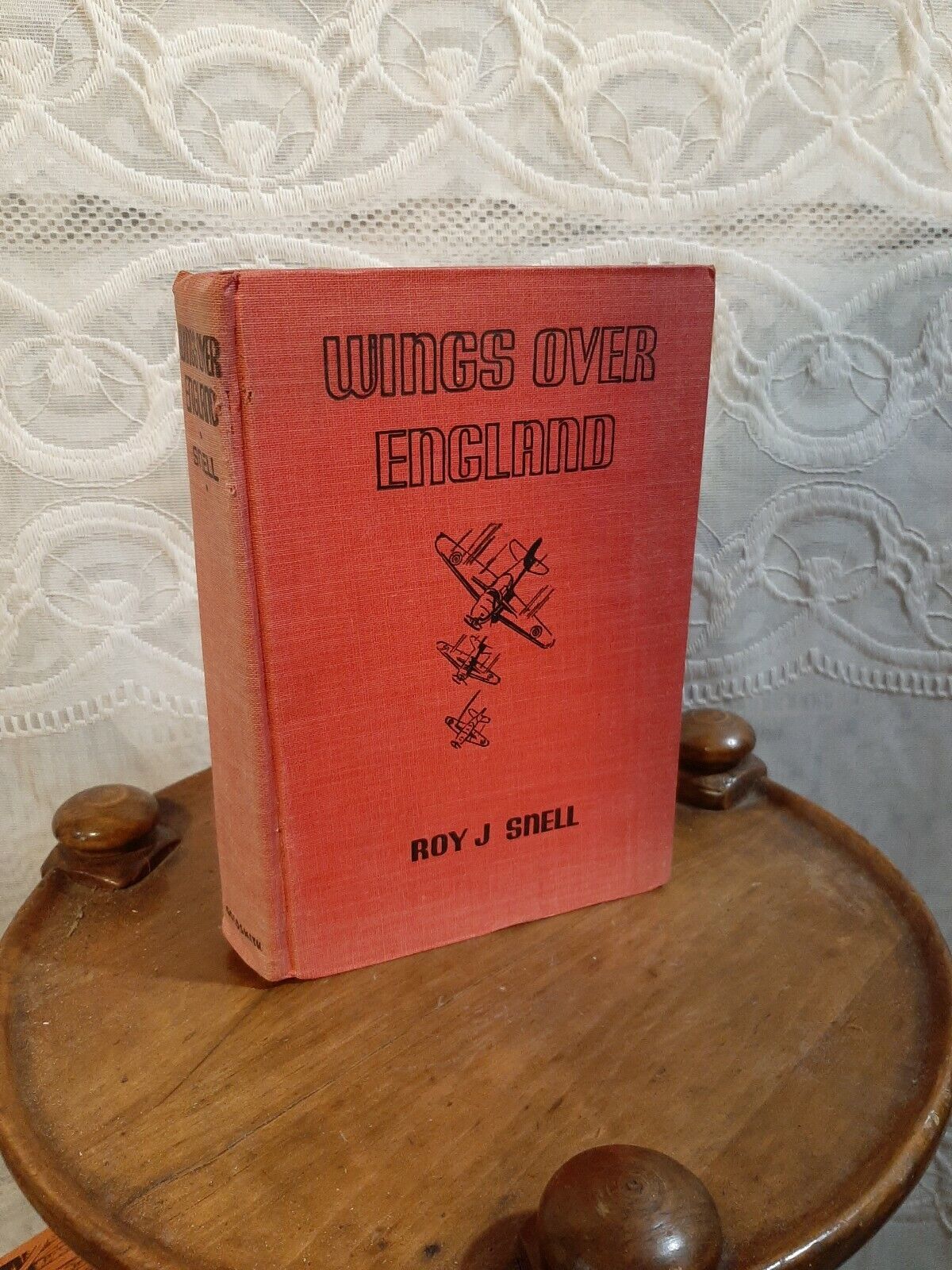 OLD Wings Over England BOOK By Roy Snell - Young Reader 1941 WW2 WWII ...