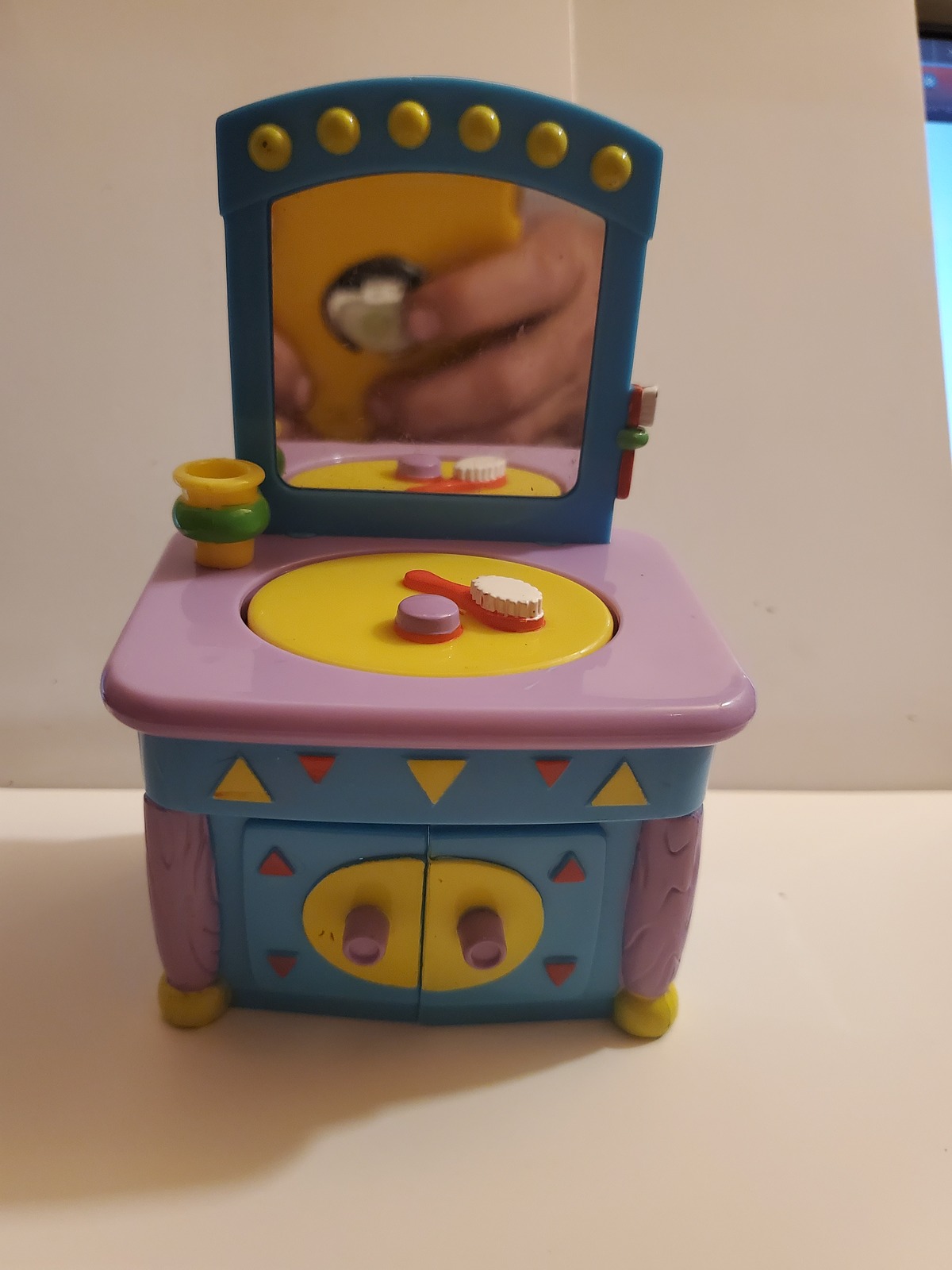 2012 Dora the Explorer Mami & Papi Bedroom Dressing Table transfers to ...