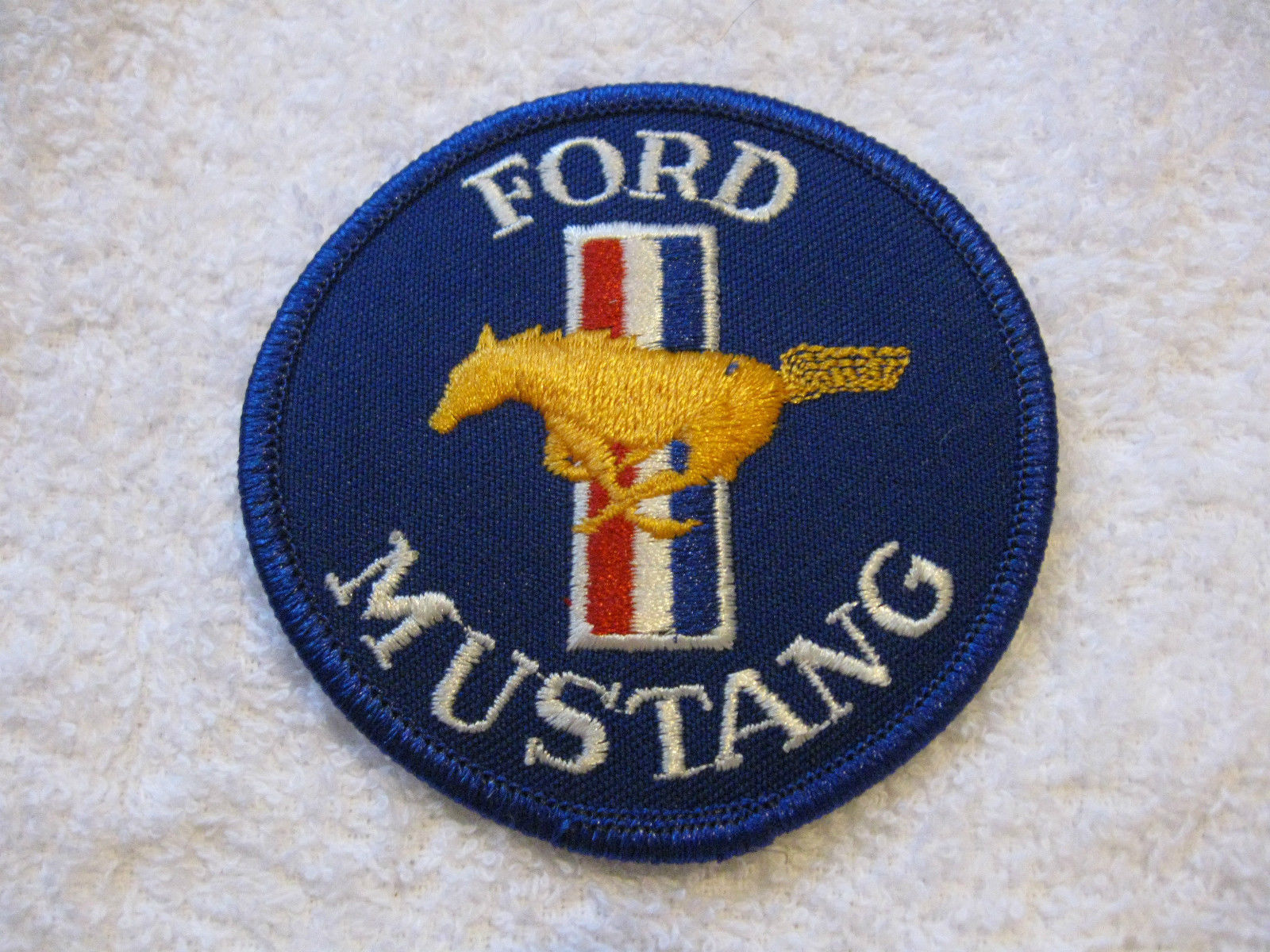 FORD MUSTANG NOS SEW-ON PATCH-AUTOMOTIVE COLLECTIBLE-DISPLAY-MUSCLECAR ...