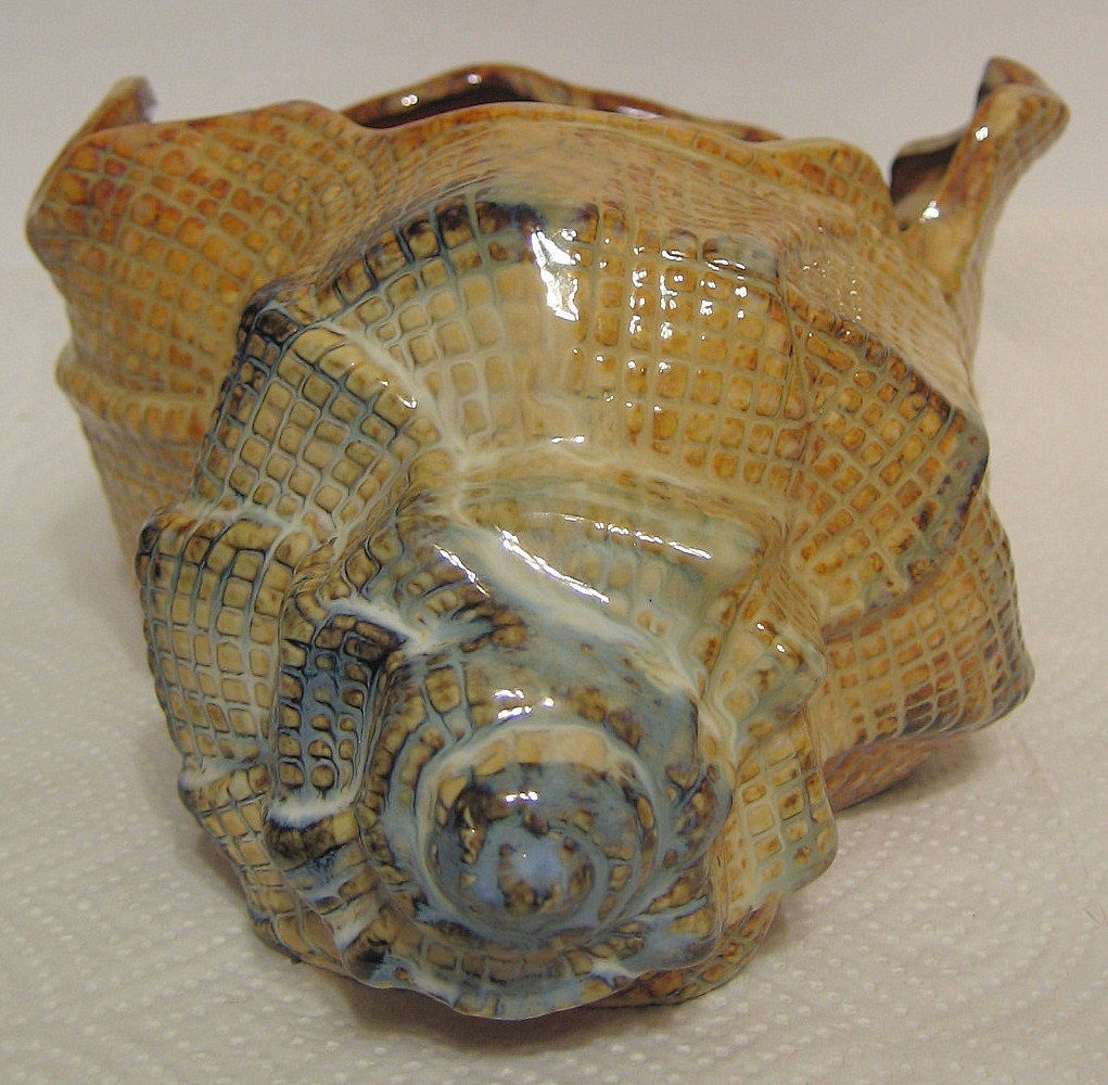 Medium Ceramic Sea Shell Bowl by Home Goods - Pottery & Glass