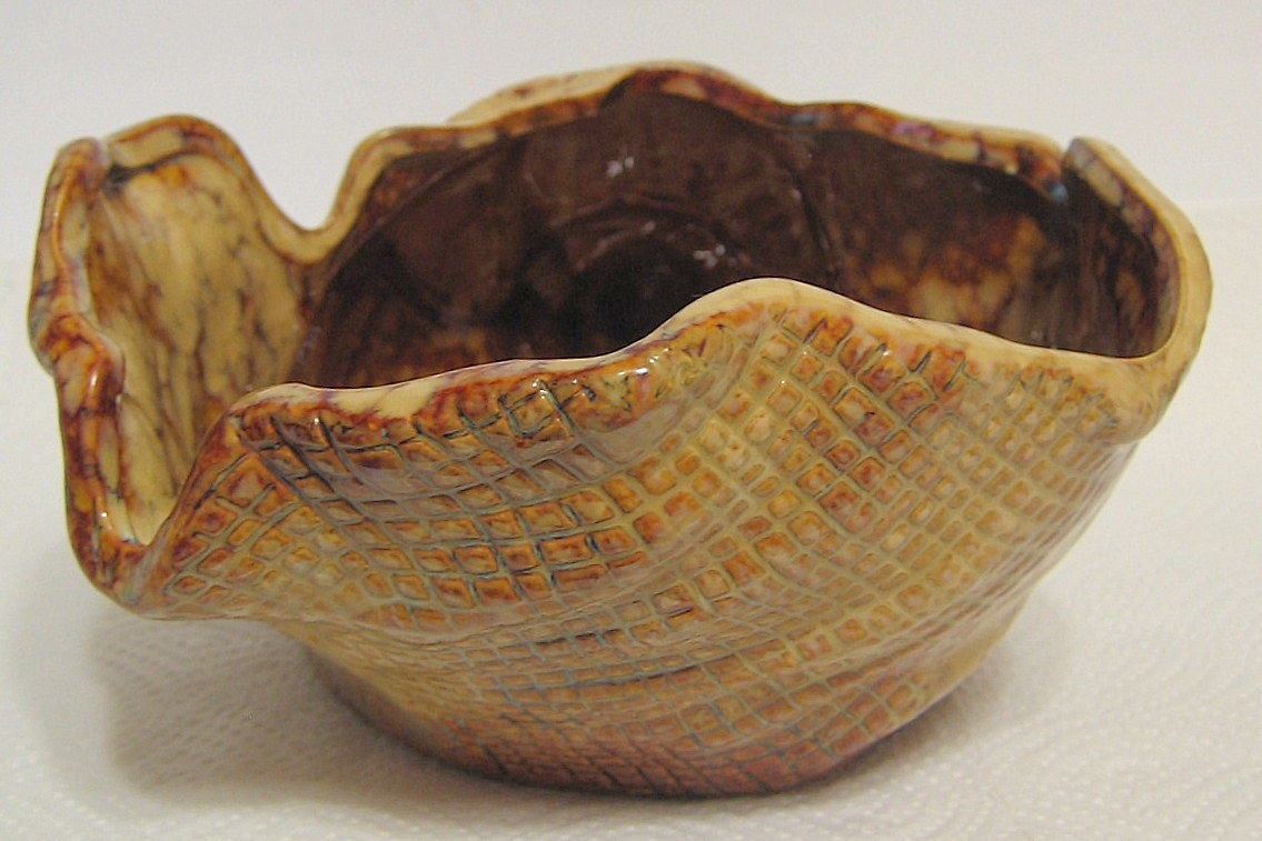 Medium Ceramic Sea Shell Bowl by Home Goods - Pottery & Glass