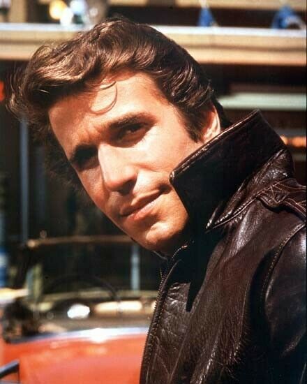 Henry Winkler iconic pose outside Arnold's Drive-in Happy Days Poster ...