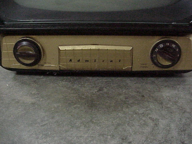 1953 ADMIRAL 121DX12 17" Television Brown Bakelite TV Cabinet w ART ...