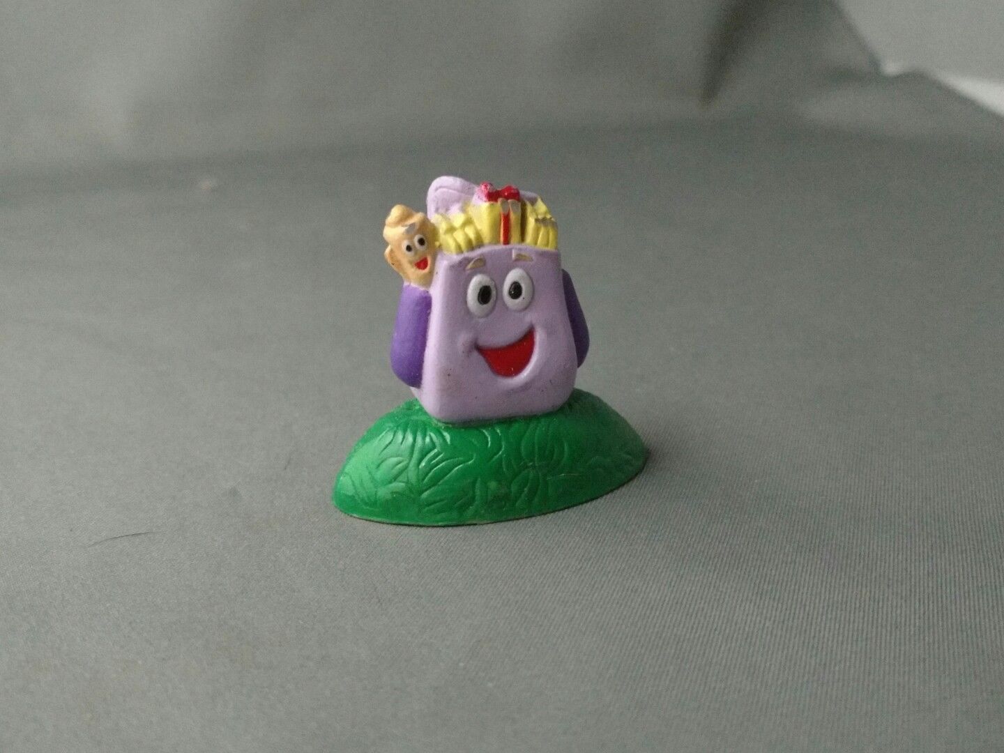 Dora the Explorer Backpack 2005 Viacom Pvc - Action Figures