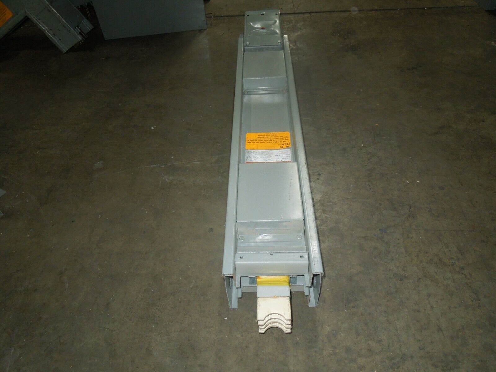 ITE R506AP-48 600A 3Ph 4W 600V Aluminum XL-X Plugin Busway Short ...