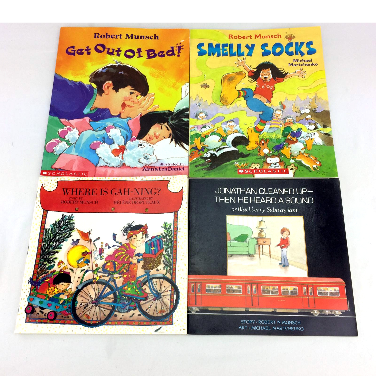 Lot 30 Robert Munsch Books Set Funny Popular Kids Series Love You ...