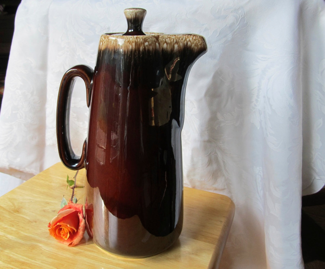 Vintage Hull Brown Drip Coffee Pot/Pitcher - Drip Glaze - Mugs