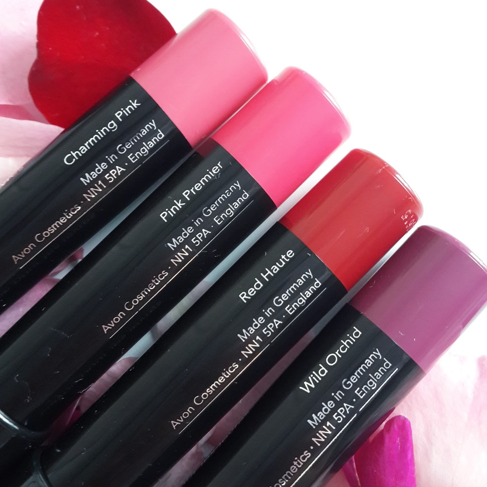 Avon Ultra Color Lip Crayon "Pink Premier" - Lipstick