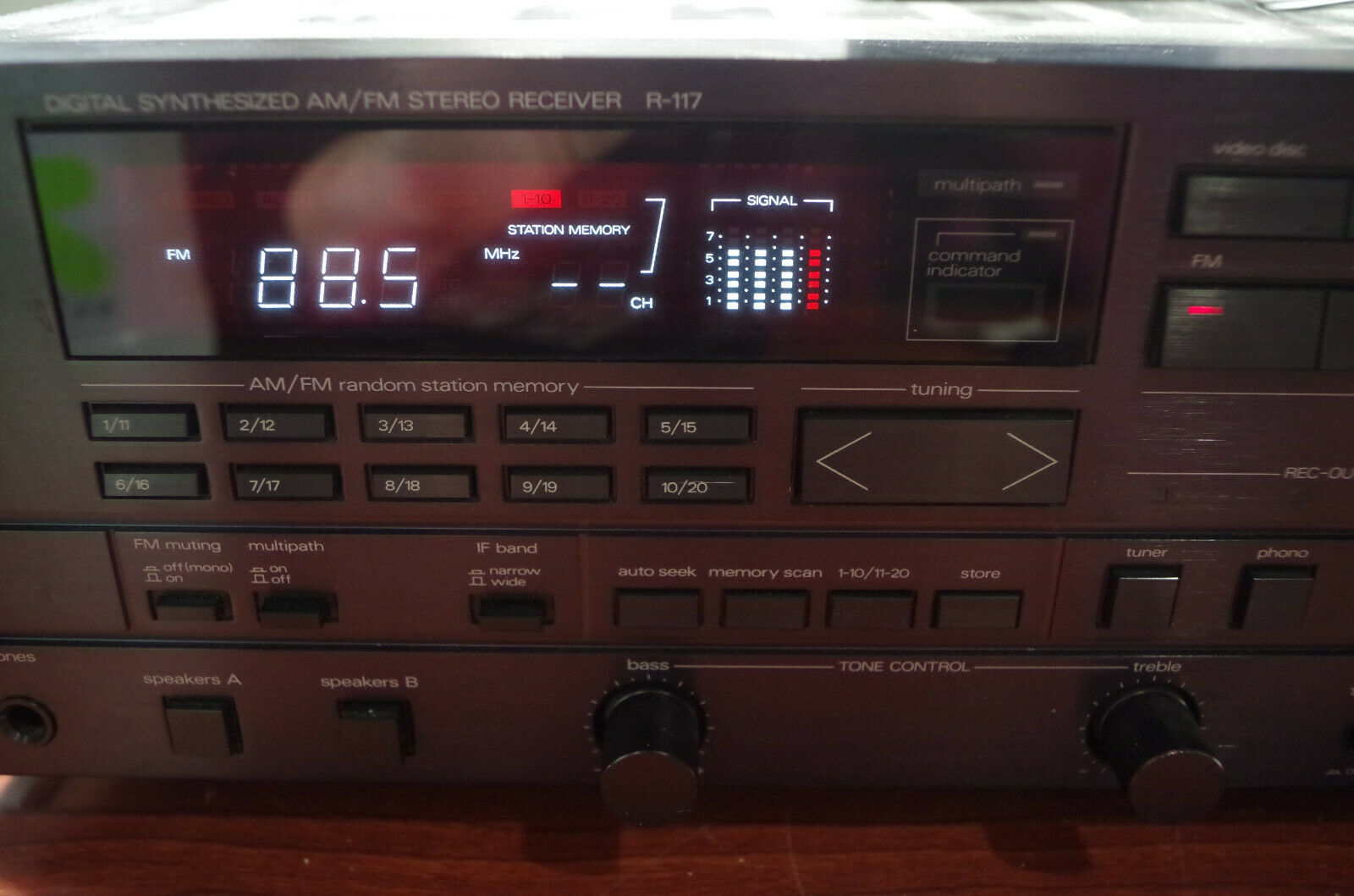 Used Luxman R-117 Receivers for Sale | HifiShark.com