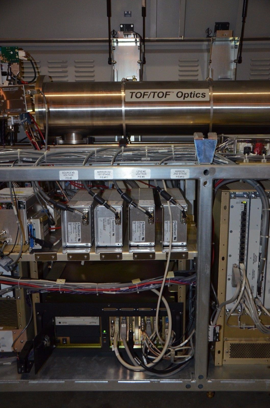 Applied BioSystems 4700 Proteomics Analyzer - MALDI TOF/TOF Mass ...