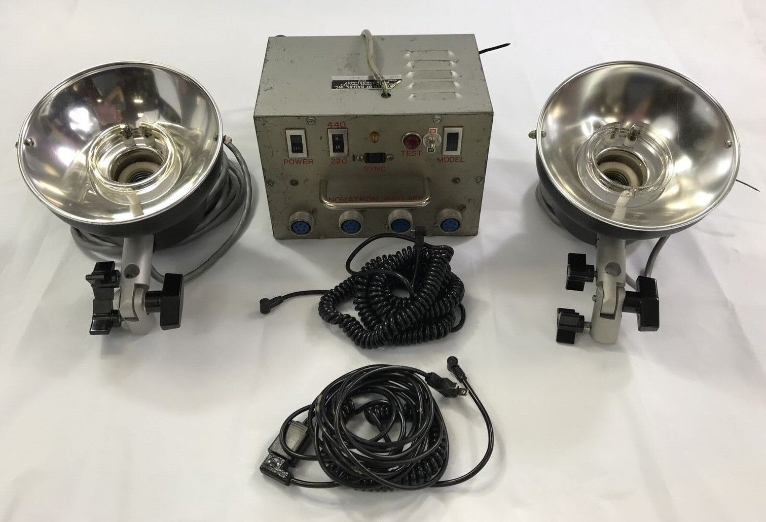 Novatron 440 HDX Model 1040 Photography Two Head Studio Flash Lighting ...