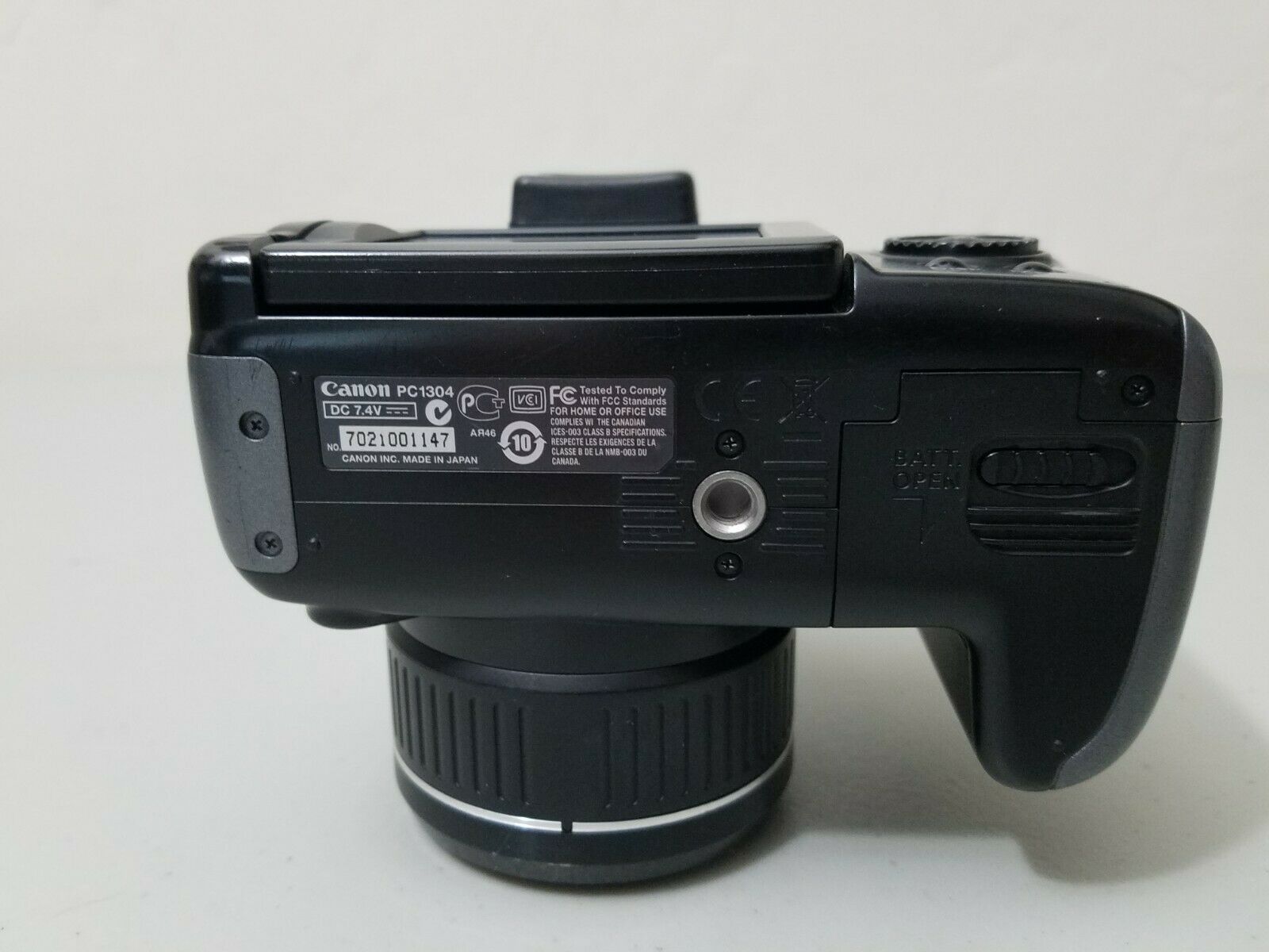 Canon PowerShot SX10 IS 10.0MP Digital Camera - Black *POWERS ON AS IS ...