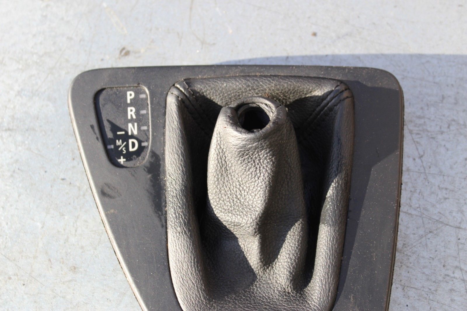 2006-2011 BMW 335i AUTOMATIC GEAR TRANSMISSION SHIFTER TRIM W/BOOT ...
