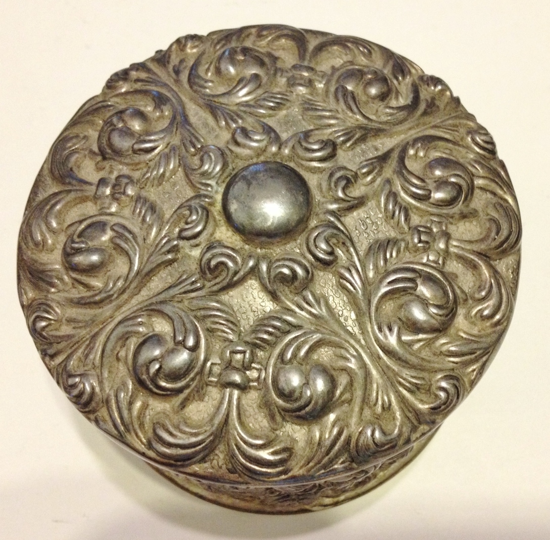 Ornate Round Silver Metal Trinket Jewelry Box Vintage Scroll Velvet ...