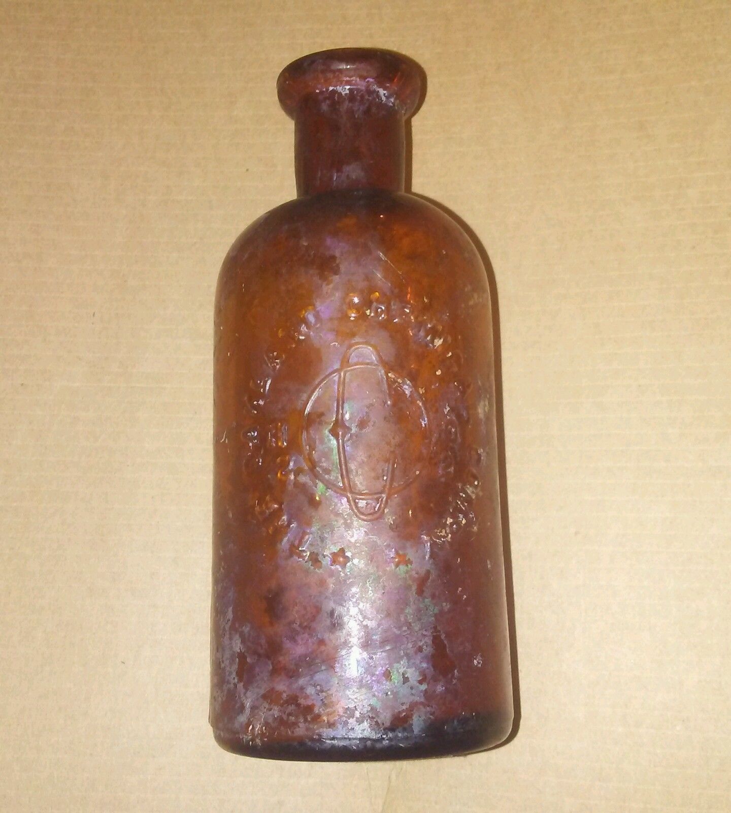Antique Brown Glass Bottle The Oakland Chemical Compy Medicines And Cures