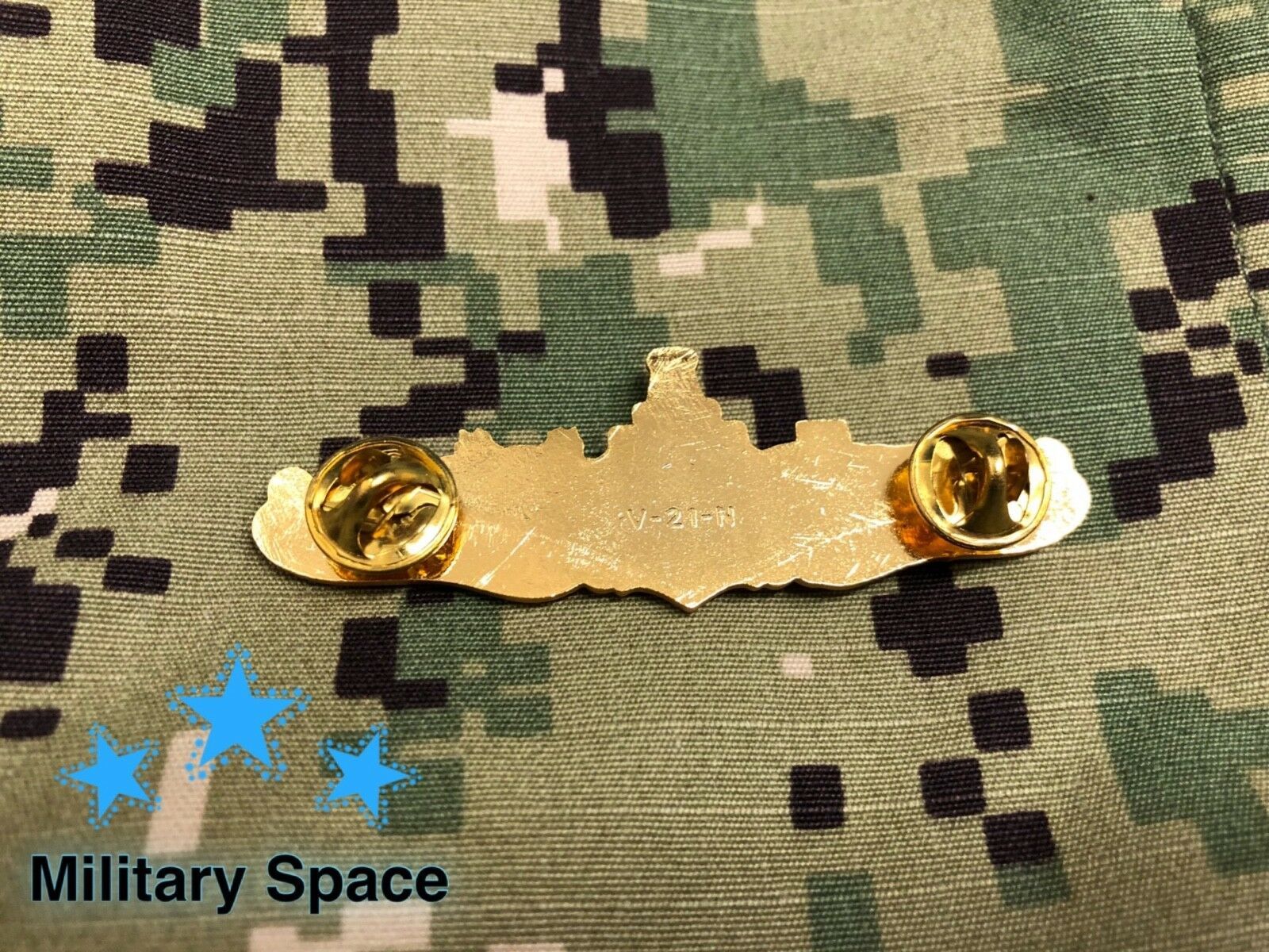 ORIGINAL US NAVY Gold Special Operations Warfare (SPECOPS) insignia Pin ...