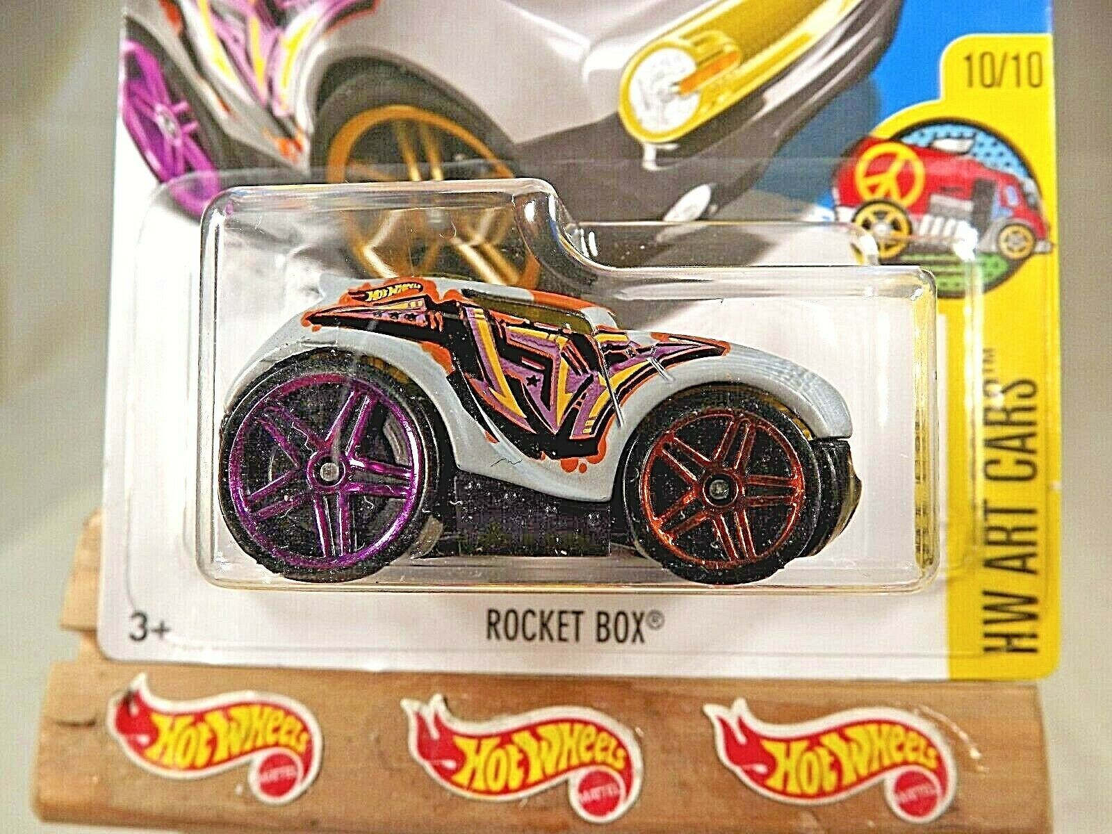 2017 Hot Wheels #226 HW Art Cars 10/10 ROCKET BOX Gray w/Purple-Gold ...