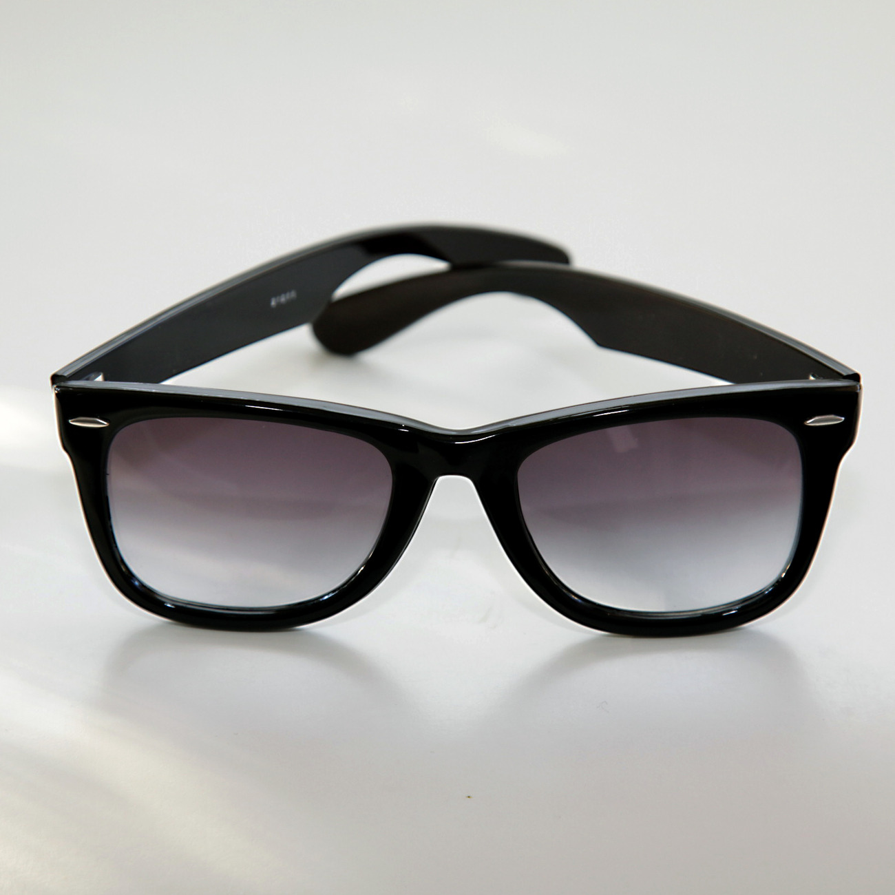 Classic Tortoise Sunglasses Black Chrome Gradient Dark Lenses Sunglasses